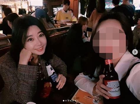 ‘기막힌 이야기 실제상황 여배우 이장미 이태원 루프탑서 분위기 있는 일상 공개 권미성 기자 톱스타뉴스