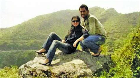 Ms Dhoni Priyankas Alleged Pic Goes Viral Ms Dhoni Priyankas
