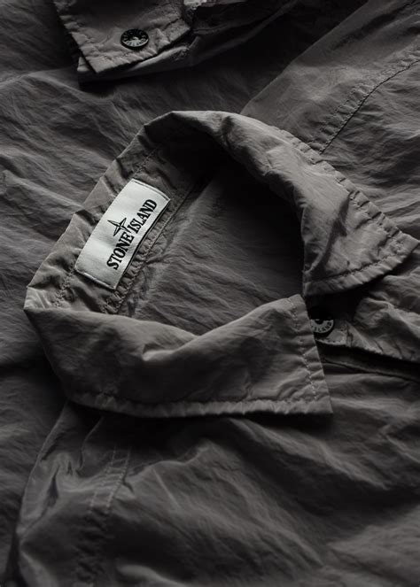 Ss18 Stone Island Garment Dyed Nylon Metal Overshirt Sm Jazzy Badger