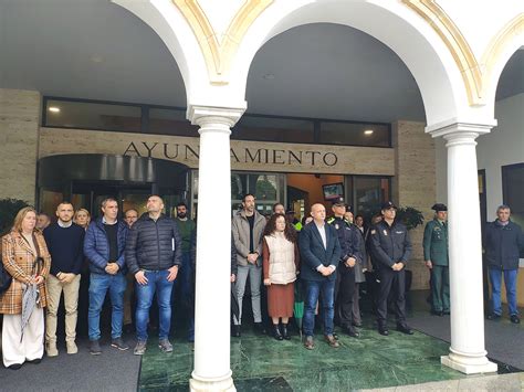 Concentración Por Los Guardias Civiles Fallecidos En Barbate