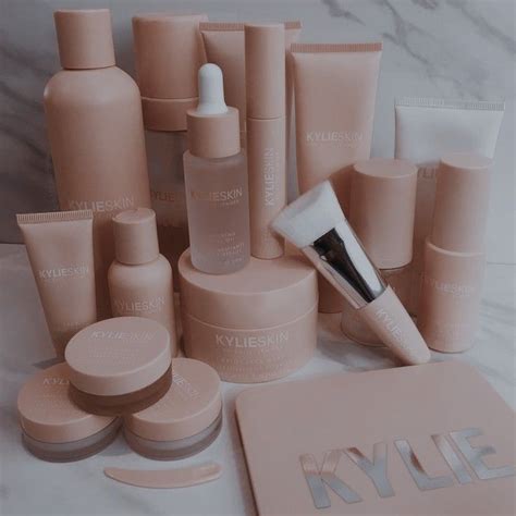 Makeup Aesthetic Dark Aesthetic Makeup Makeup Makeup Tools
