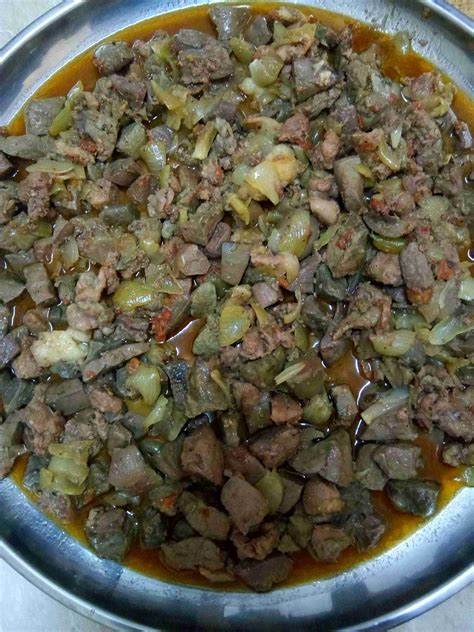 صاجية لحمة ومعلاق خروف وكبدة عجل كمان زاكي
