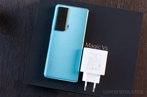 نقد و بررسی Honor Magic Vs - فروشگاه اسپيگن ایران