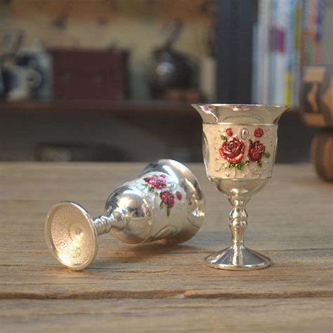 Retro Metal Goblet Ts For Wine Lovers Novelty Wine Glass Red