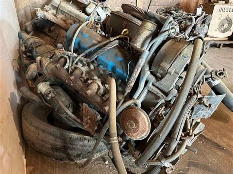 6 9 Liter International Diesel Engine With C6 Transmission Out Of A