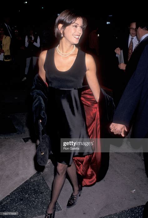 Celebrity Legs And Feet In Tights Teri Hatcher`s Legs And Feet In Tights 8