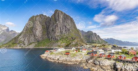 Hamnøy Village In Lofoten Islands Hamnøya Moskenesøya Norway