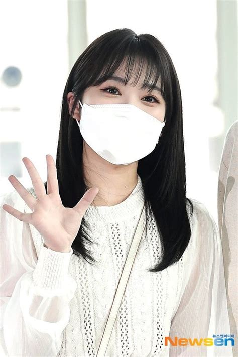 Keitadj On Twitter Izone矢吹奈子、笑顔で日本へ出国 Wizoneの愛に感謝します Izone
