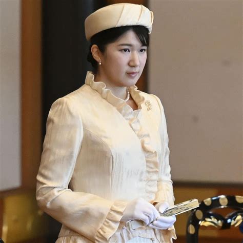 愛子さま 初の歌会始の儀は 雅子さまから受け継がれたドレス”をお召しに？