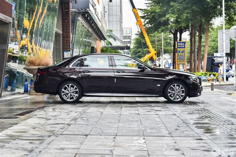 【奔驰e级e 300 L 运动时尚型正侧车头向右水平图片 汽车图片大全】 易车