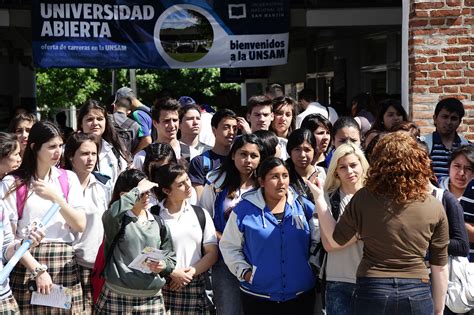 Escuela de Ciencia y Tecnología Universidad Nacional de San Martín