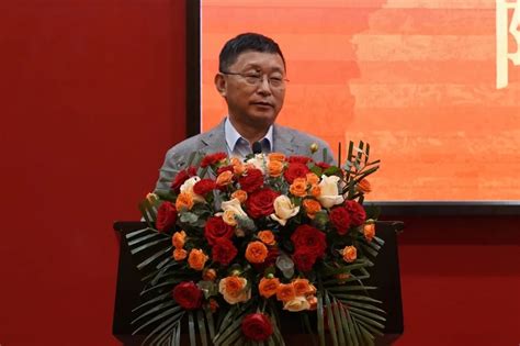 一周文艺：诺奖作家略萨逝世，阿来谈《尘埃落定》，天下霸唱推出新作澎湃号·湃客澎湃新闻 The Paper