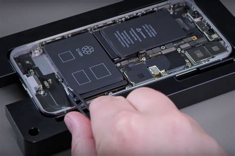 Want To Fix Your IPhone Or Mac Apple S Leaked Vids Show How