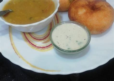 South Indian Medu Vada Sambar Recipe By Aruna Thapar Cookpad