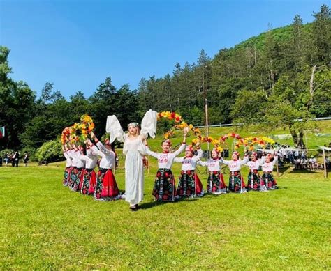 Започна шестото издание на Национален фолклорен събор Леденика снимки