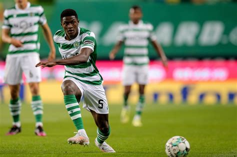 Officiel Nuno Mendes signe au PSG sous la forme d un prêt