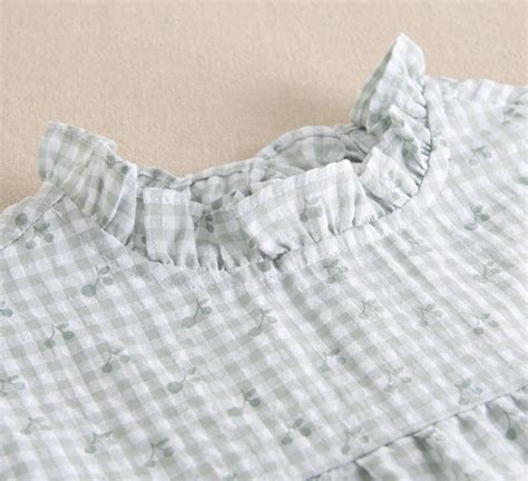 ️ Vestido Color Verde Agua Con Cuadros Vichy Y Estampado De Cerezas