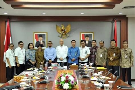 ALHAMDULILLAH SAH Pemerintah Resmi Umumkan Tanggal Pencairan Gaji 13
