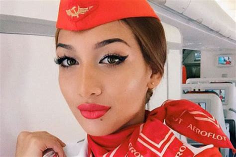 Blogger Seeks Sexiest Flight Attendant In Selfie Competition Travel