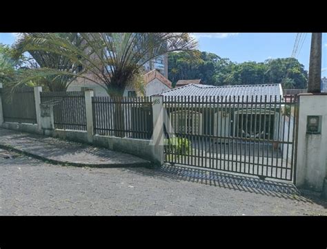 Casa no Bairro Anita Garibaldi em Joinville 2 Dormitórios 1 suíte