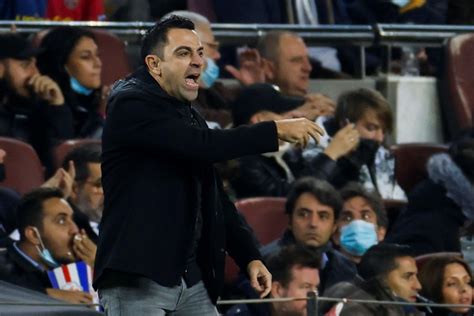 Xavi Siguió La Regla Técnico Que Debuta Gana La Opinión