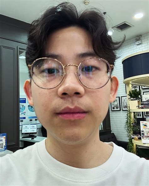 ขอขอบคุณ คุณยชญ์ บรรพพงศ์ หอแว่น Better Vision