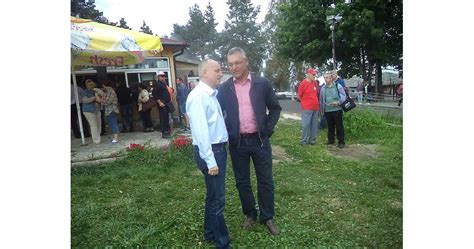 Румен Радев поздрави пловдивските социалисти Нинова не дойде на Малката Бузлуджа Снимки