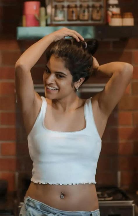 Maya Krishnan R Bollyarm