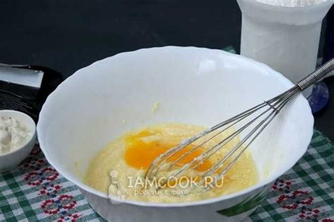 Пирог с клубникой и штрейзелем — рецепт с фото