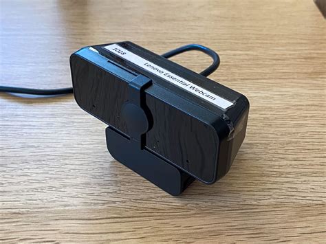 Lenovo Essential FHD Webcam kvalitní USB webkamera recenze Lenovo Blog CZ