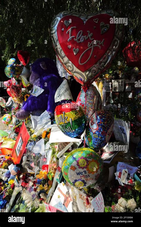 Flowers And Tributes Outside Jackson S Compound 29 June 2009 Encino