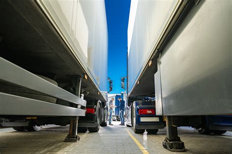 Južna Karolina Iznenadno zatvaranje luka ostavilo vozače kamiona bez zarade Balkan Trucker US