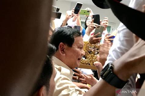 Jokowi Sempat Singgung Fotonya Dipasang Di Baliho Capres Ini Kata