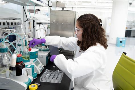 Protein Microparticles Turn Infusions Into Injectables
