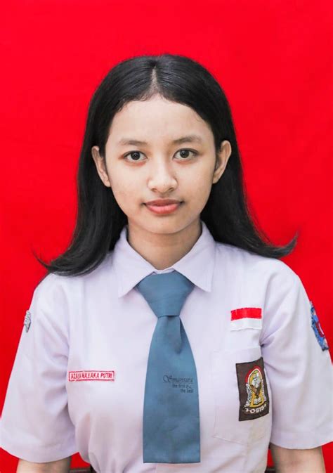 Azaya Nayaka Putri Kandidat Calon Ketua Redaksi 2025 2026 Nomor Urut 5
