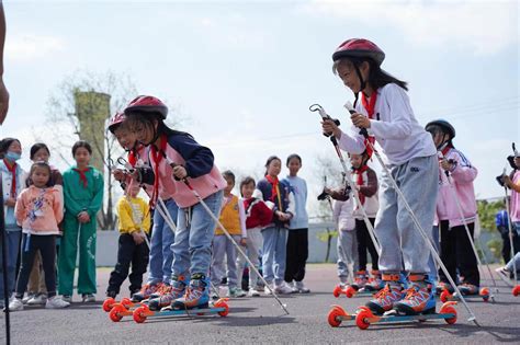 冰雪进校园首场活动来到成都金丰路小学四川在线