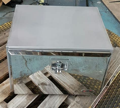 Truck Tool Box Stainless Steel 600x400x500mm Tb031 Red Flag