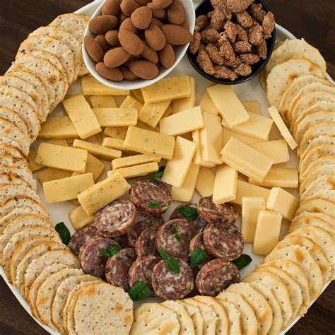 Silver Oak And Cakebread Red Wine T Basket