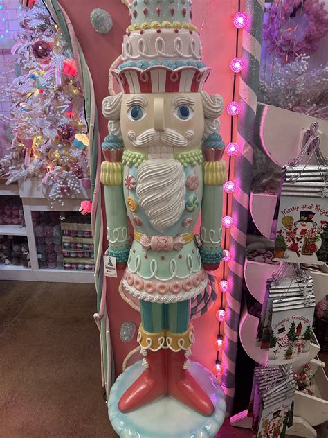 Pin By Didi Iglesias On Christmas Decor Nutcracker Christmas