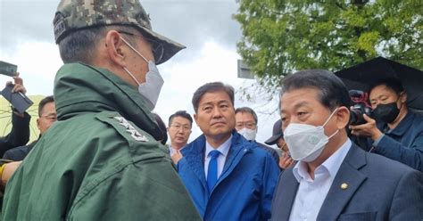 민주당 국방위 강릉 낙탄사고 부대 방문 軍 불허로 발길 돌려