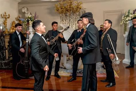 Ella Baila Sola De Peso Pluma Es La Mejor Canción Del 2023 Según La