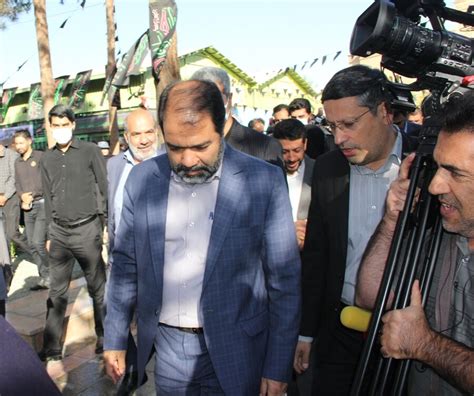 سازمان بهزیستی گزارش تصویری تجدید میثاق با شهدا در آخرین روز از هفته