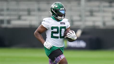 Jets Rb Breece Hall Active For Monday Nights Game Against Bills