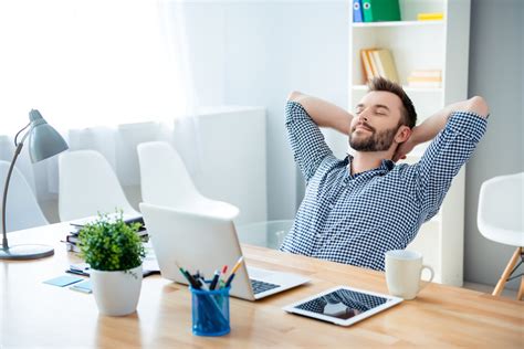 Делает ли 4 дневная рабочая неделя работников счастливее Пример