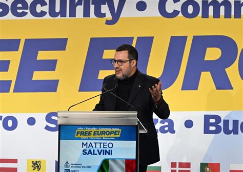 Крайната десница на Европа стегна редици във Флоренция