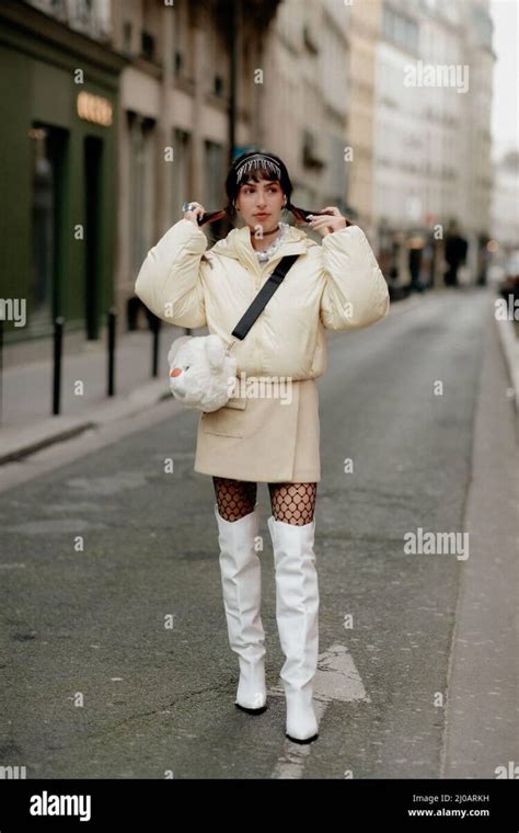 10 Hot Sexy Barbara Malewicz Bikini Pics