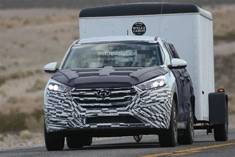 All New 2016 Hyundai Tucson Spied With Less Camouflage In America