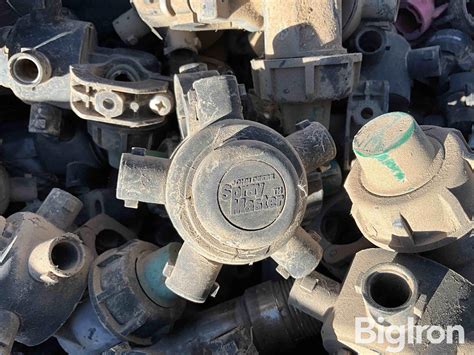John Deere High Flow Sprayer Nozzle Bodies Bigiron Auctions