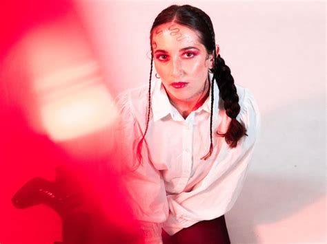 Angela Iris Nelle Radio E In Streaming Con Koala Corriere Nazionale