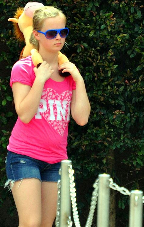 Disneyland Candids Girls Telegraph